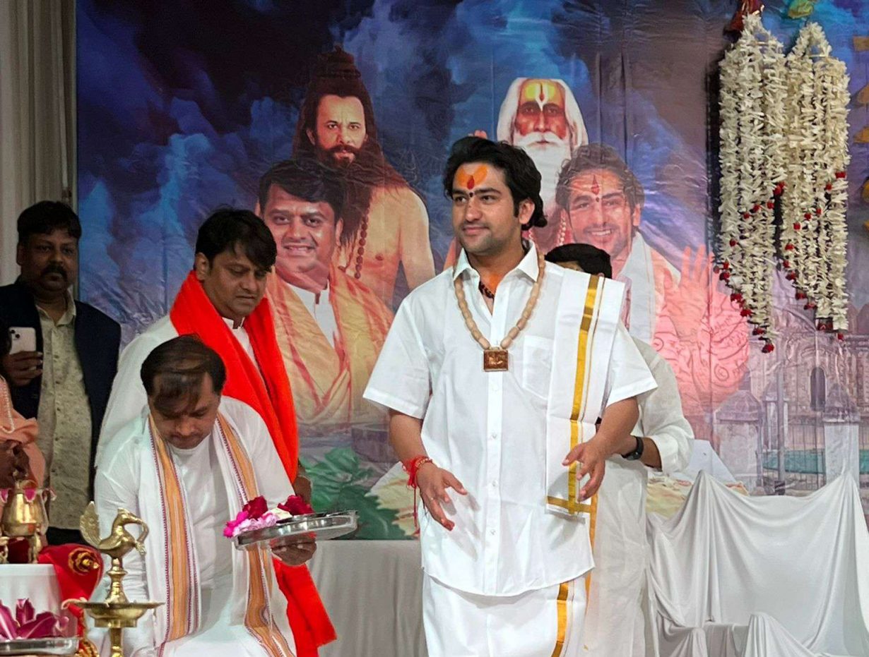 Hindu spiritual leader Shri Dhirendra Krishna Shatriji visits Leicester ...