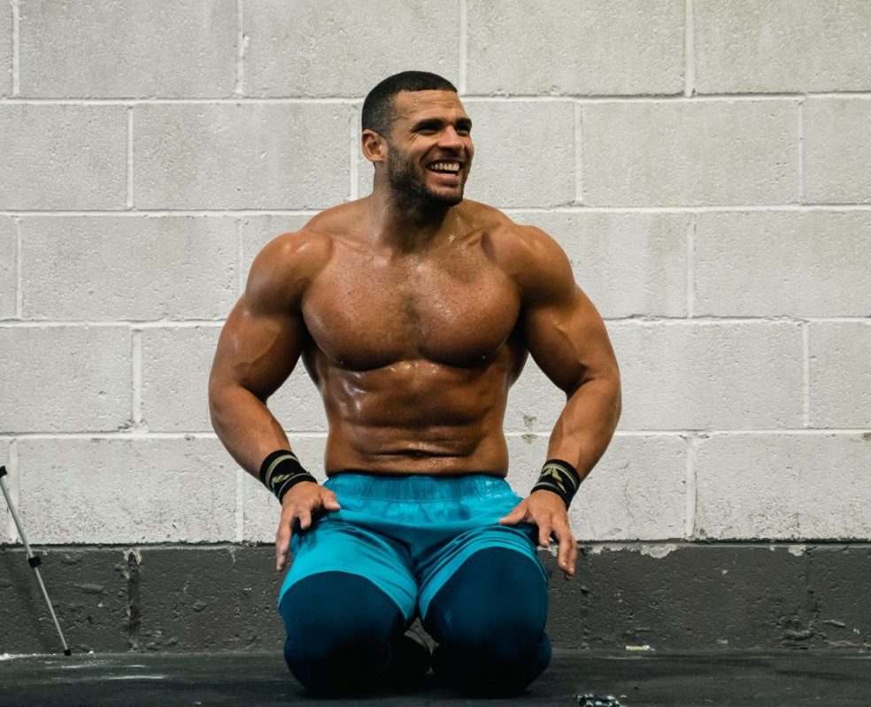 Leicester Gladiator champions children’s health in schools - Leicester ...