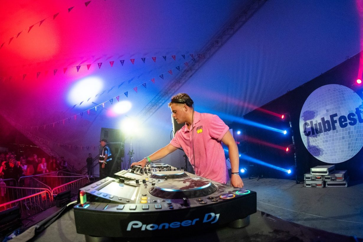 Rising star Tyler to DJ at Leicestershire Leisure Centre and Lido ...