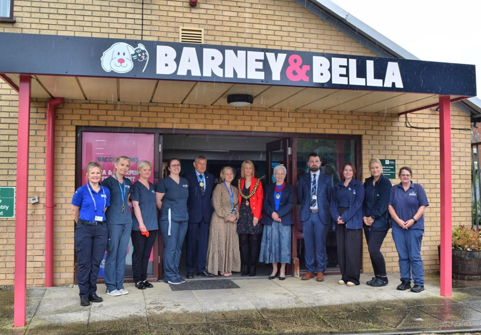 New independent vet practice opens at RSPCA Woodside Rehoming Centre ...